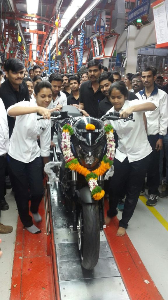Bajaj Auto launches Maxima C; India’s most powerful three-wheeler cargo ...